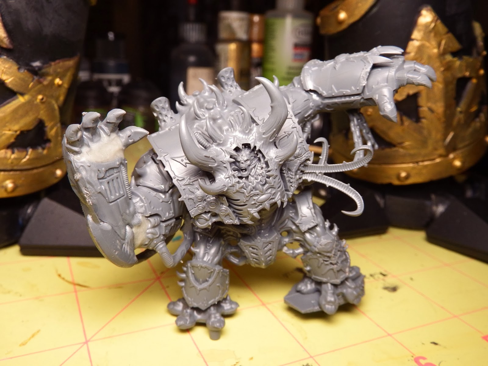 White Metal Games: How To: Right handed Power Fist Conversion for Chaos ...