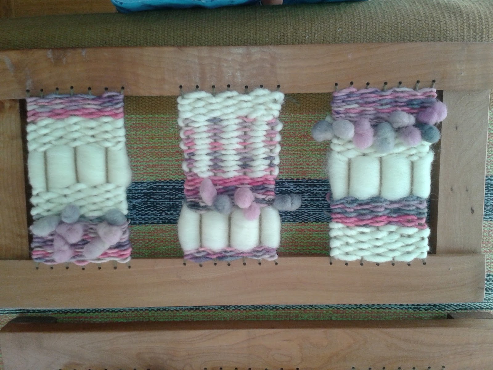 almatelar: telares enmarcados