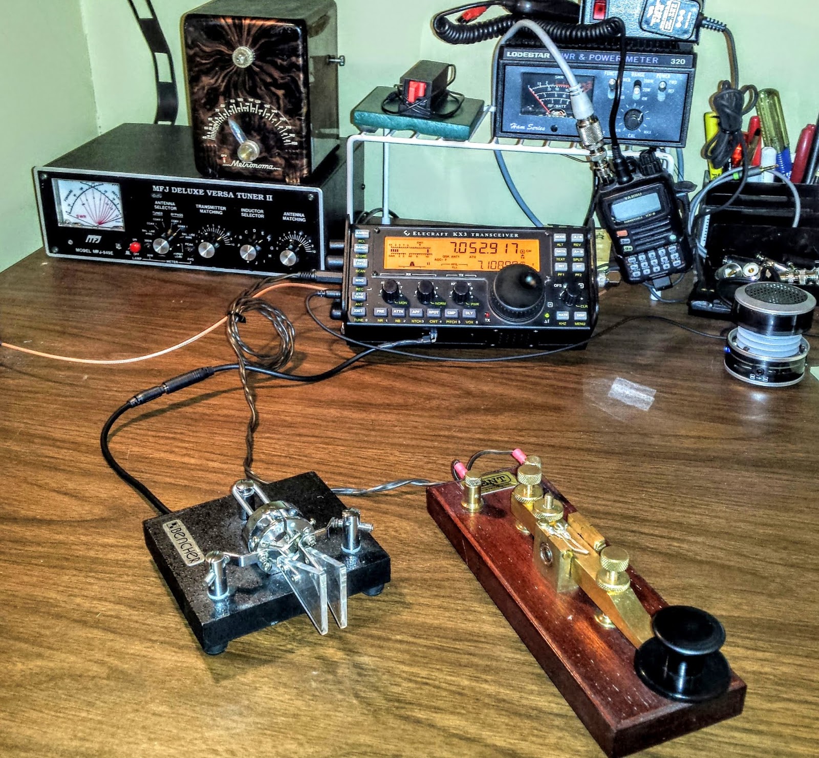 Ham Radio - QRP: Two keys at once on the Elecraft KX3
