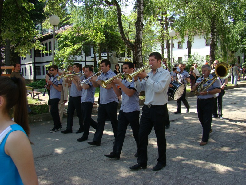ЕТРОПОЛЕ: XVIII zetiovski sybor - Etropole Зетьовски събор - Етрополе ...