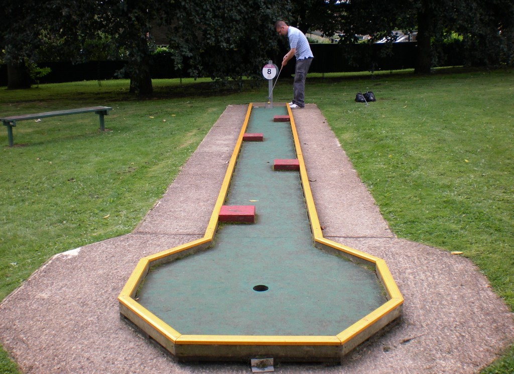 The Ham and Egger Files: Minigolfing in Oxford's Parks
