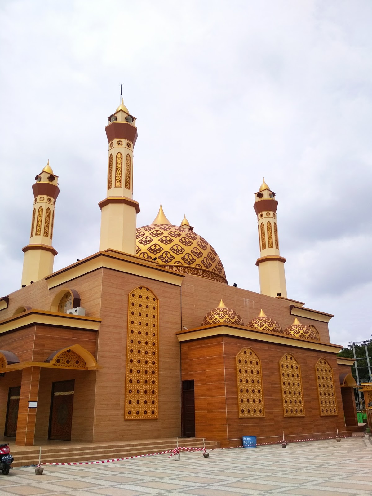 TBM Iqro Lempake: Wisata Dadakan di Mesjid Al-Misbah,