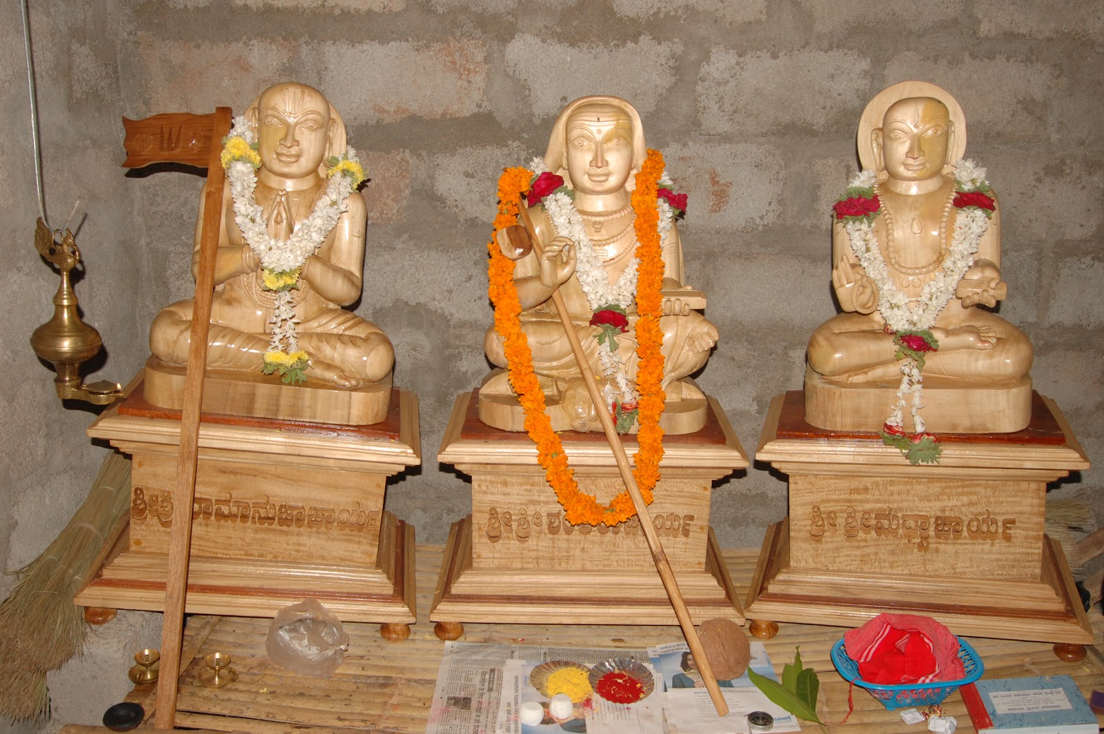 CHIRA-CHINTANA-SARVADHARMA-SEVA-SAMSTHE (R): Statue's of Shri ...