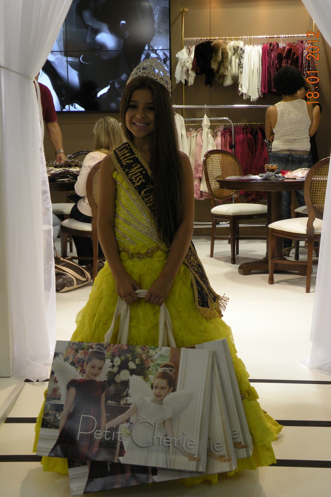 Juliê Rodrigues: Juliê Rodrigues Little Miss Universe ( Mini Miss ...