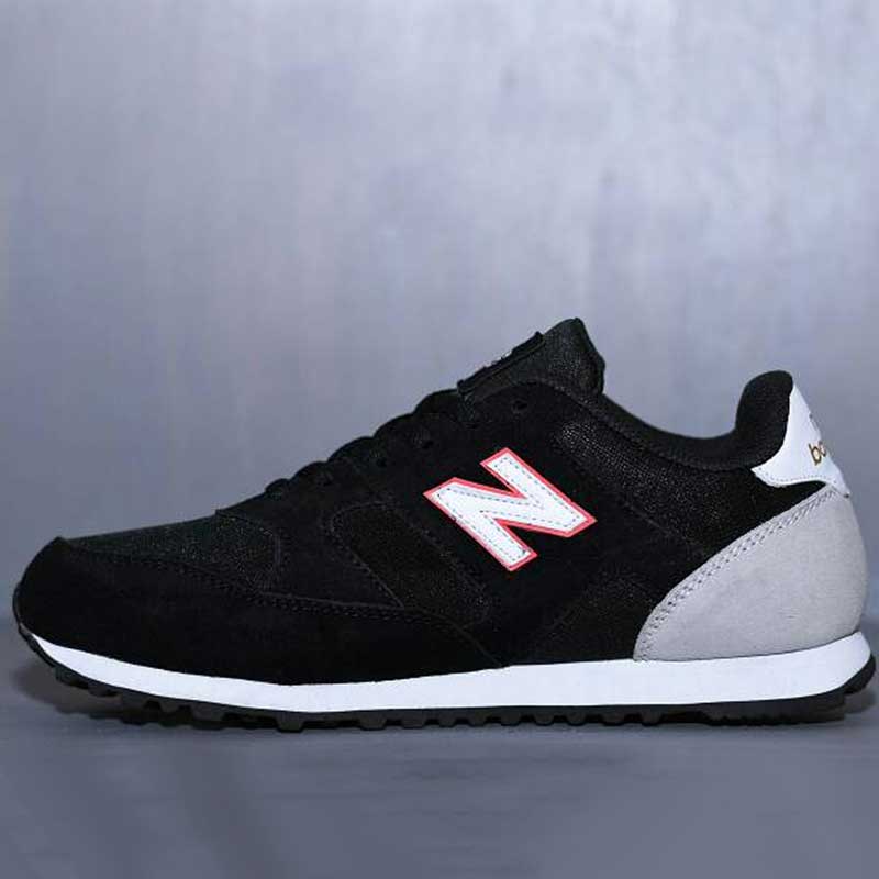 Sepatu New Balance Classic Hitam Abu [NBC-001] | Omsepatu.com