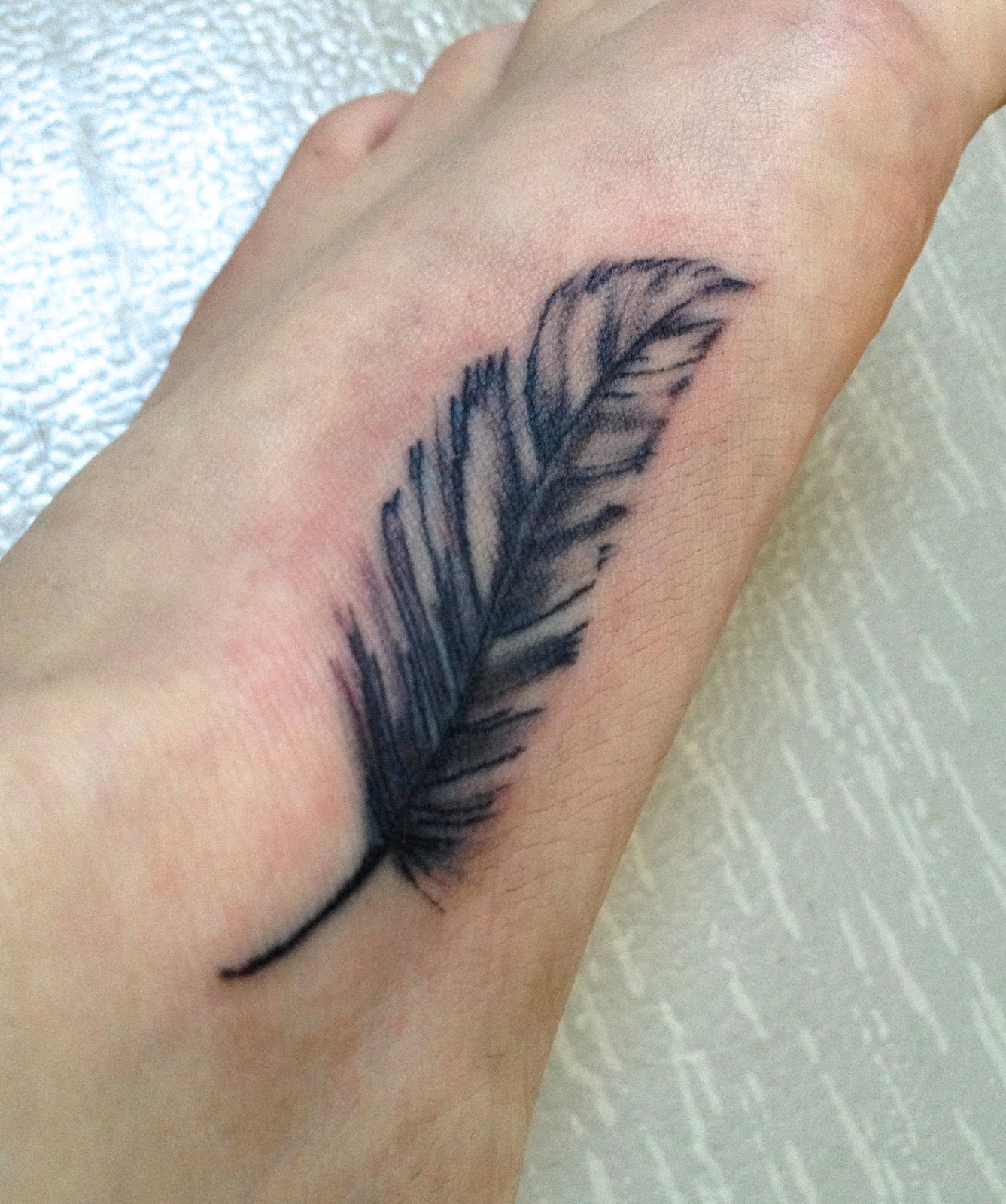 Hello, roommate: Se ensimmäinen tatuointi