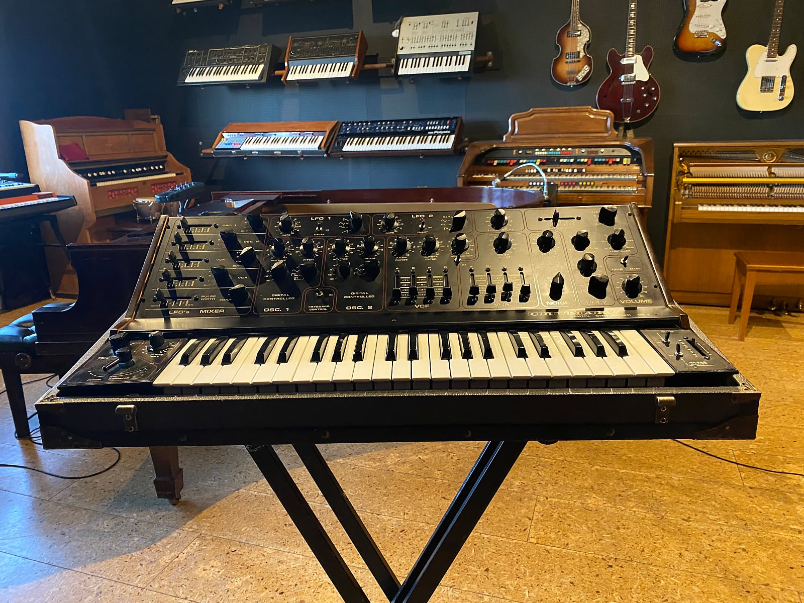 MATRIXSYNTH: Crumar DS2 SN 820