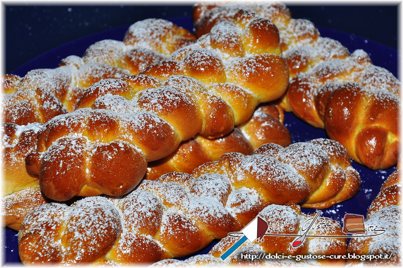 Dolci e Gustose Cure: TRECCE DOLCI DI PASTA LIEVITATA