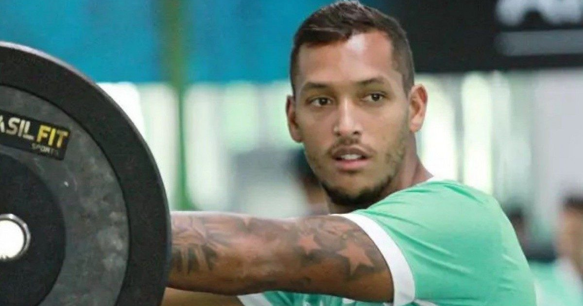 David Duarte chega ao Rio para se apresentar ao Fluminense - FLUNOMENO