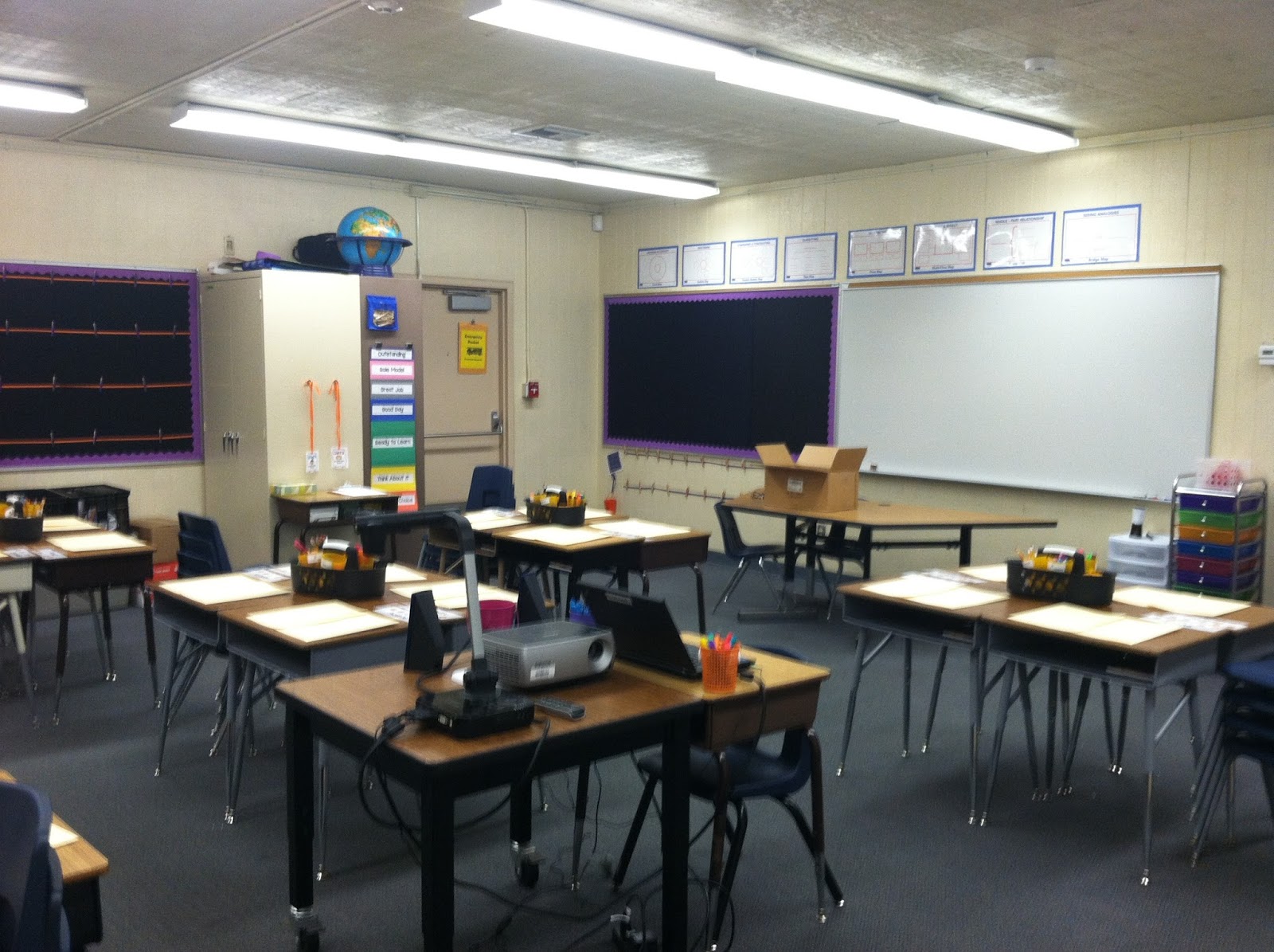 Team J's Second Grade Fun: It's Finally Ready!!!! - Classroom Pictures