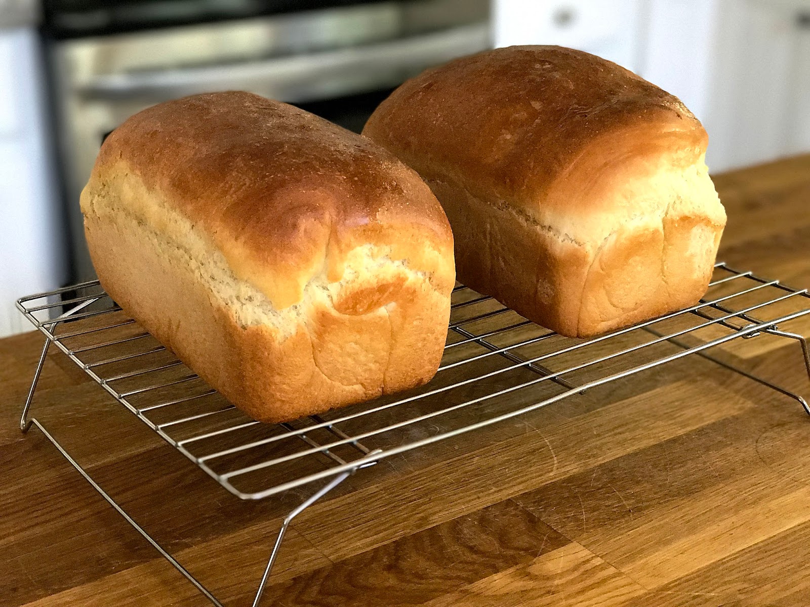 Making a House a Home: Easy and delicious homemade bread....