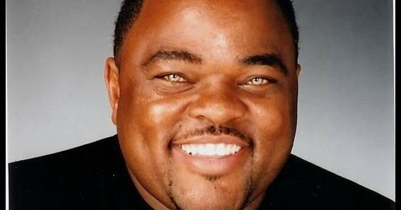 Male Media Entertainment: Beautiful Green Eyed Comedian Gerald Kelly