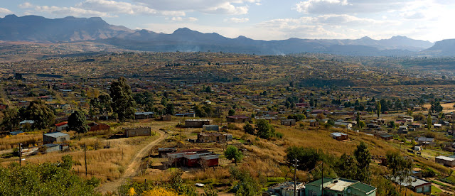 Streamlight Photography: The M9 in rural Qwa Qwa...