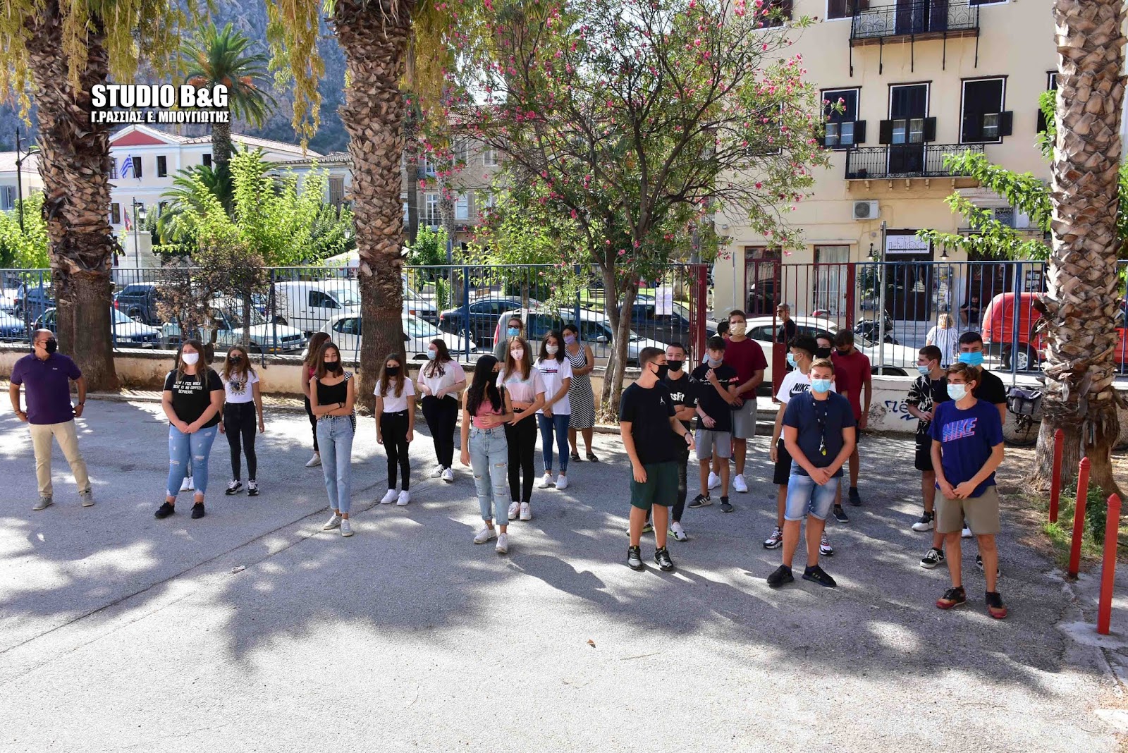 Αγιασμός στο 1ο και 2ο Λύκειο Ναυπλίου - Αργολικές Ειδήσεις