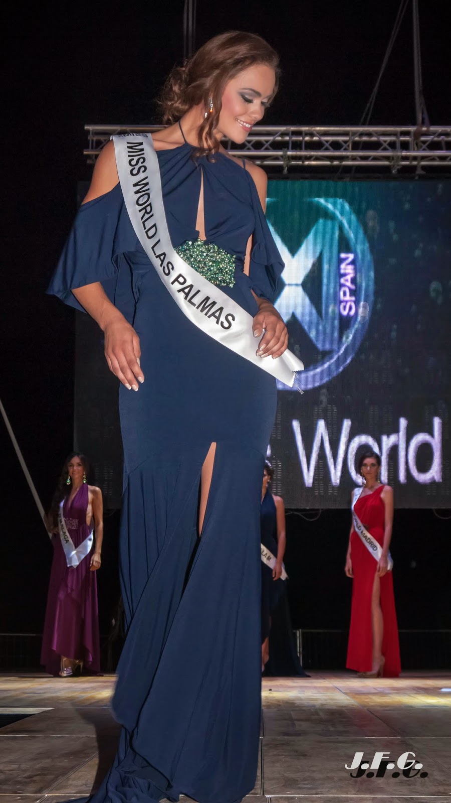 La vida pasa pero yo no paso... La vivo: LOURDES RODRÍGUEZ TRIUNFÓ ...