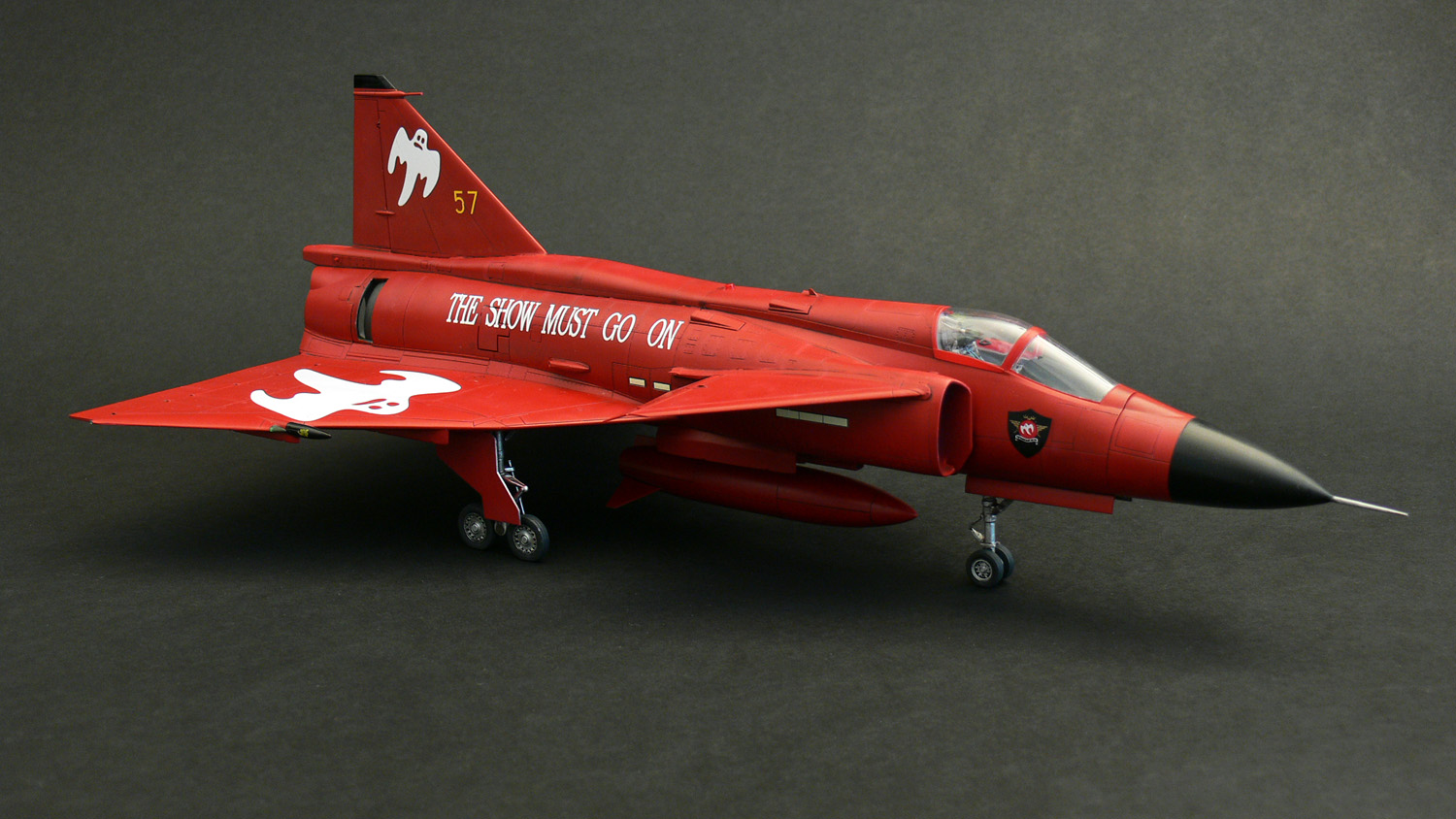 AJS-37 Viggen “Show Must Go On” (SH48188) – finished model