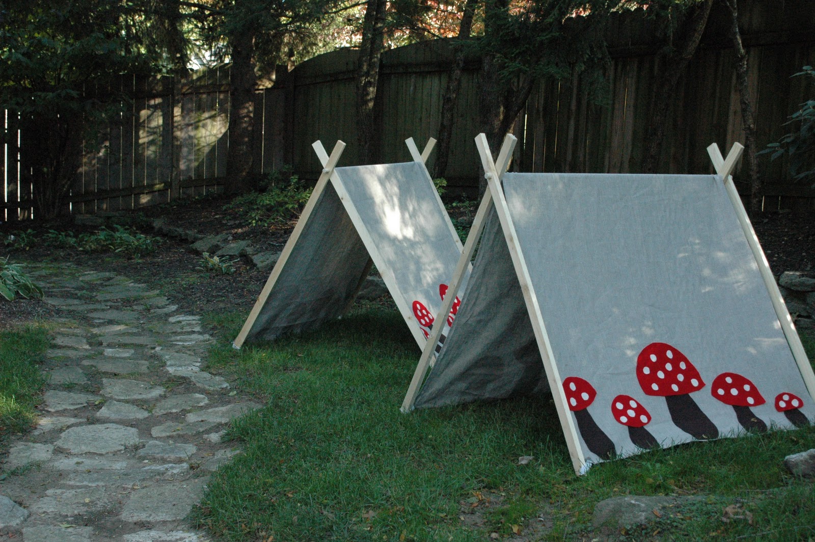 NINE + SIXTEEN: Handmade Children's Tent DIY