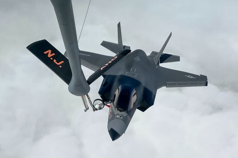 US Marines F-35B jets arrive in UK for long-term deployment - Blog ...