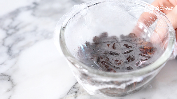 dailydelicious: Raisin Buns