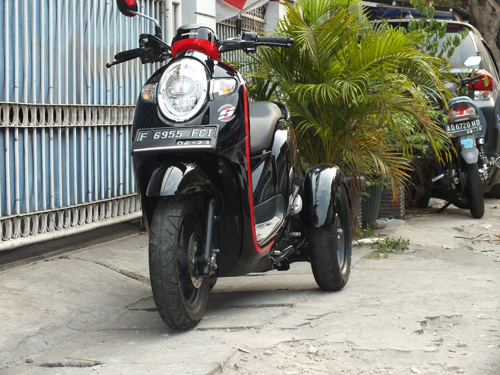 Oracle Modification Concept: HONDA SCOOPY TRIKE RODA TIGA MINIMALIST ...