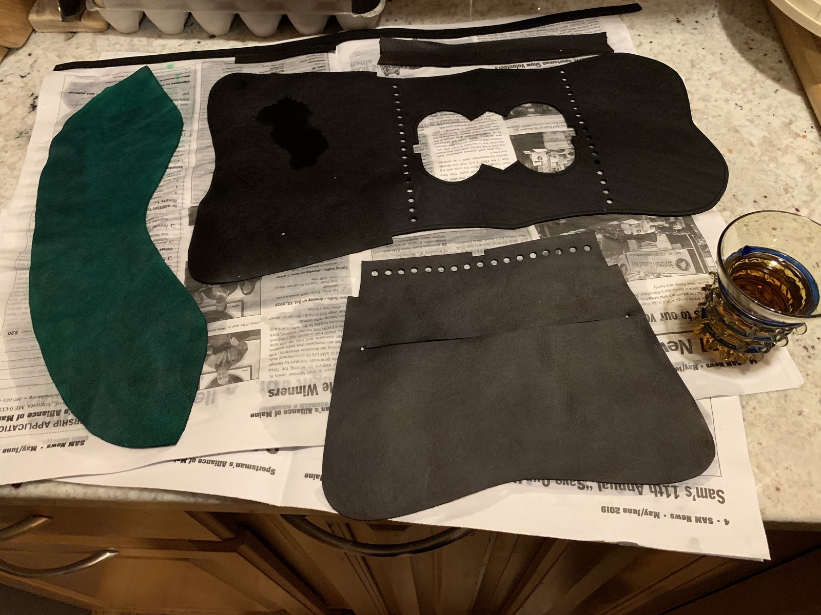 The Pensive Pen: A 15th century kidney pouch