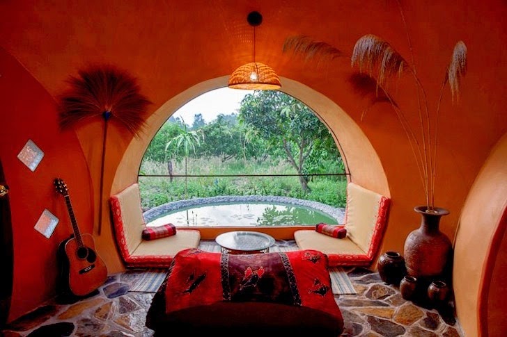 The Flying Tortoise: Steve Areen Builds His Magical Dream Dome Home In ...