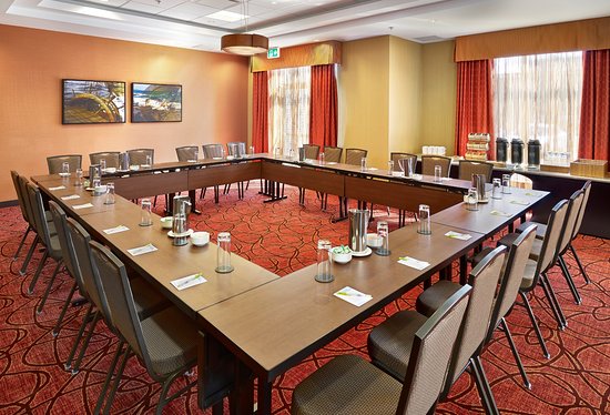 TYPES OF BANQUET SET UP