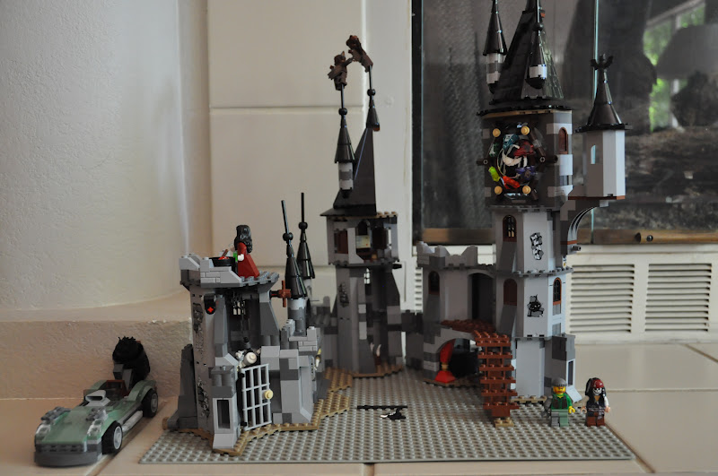 Adventures of the Girls and their Little Brother: Lego Vampire Castle!