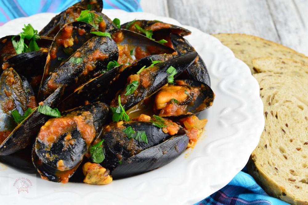 Midii in sos picant de rosii - CAIETUL CU RETETE