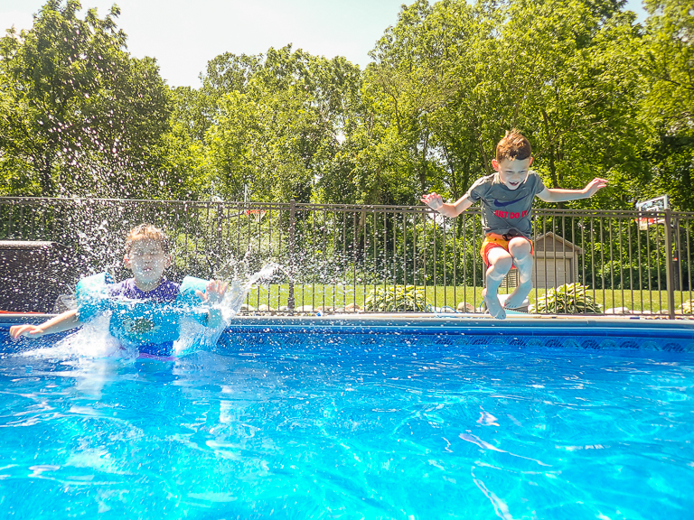 Tales of the Flowers: Michigan - Fun times playing in water