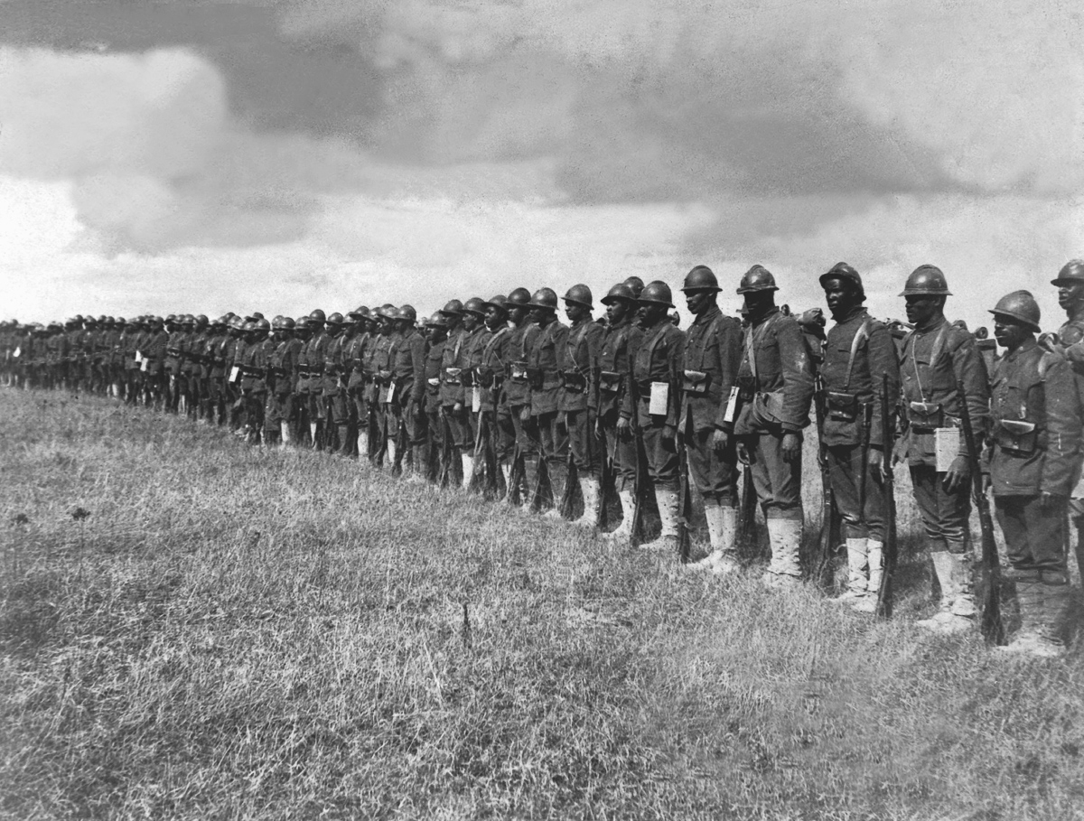 The Harlem Hellfighters – Vintage Photographs of The African-American ...