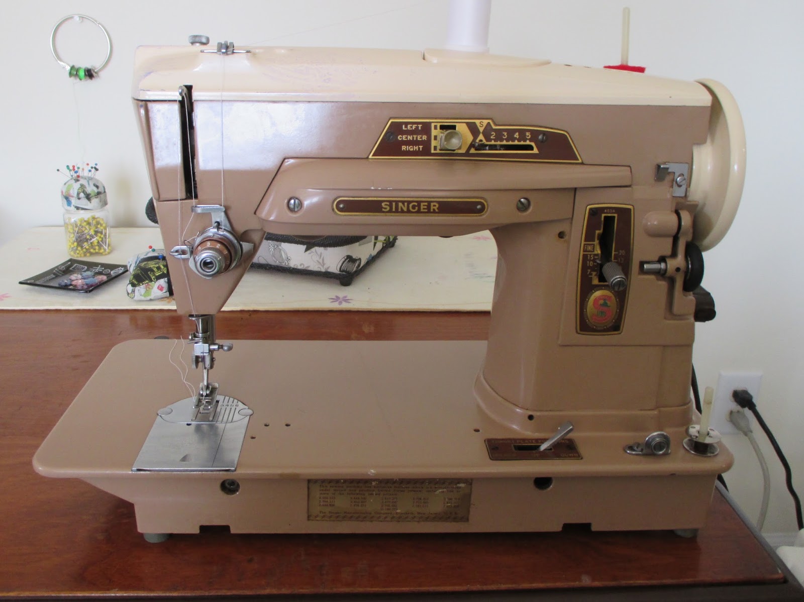 Reclaimed Stitches: Let's Talk Singer Touch & Sew 603e