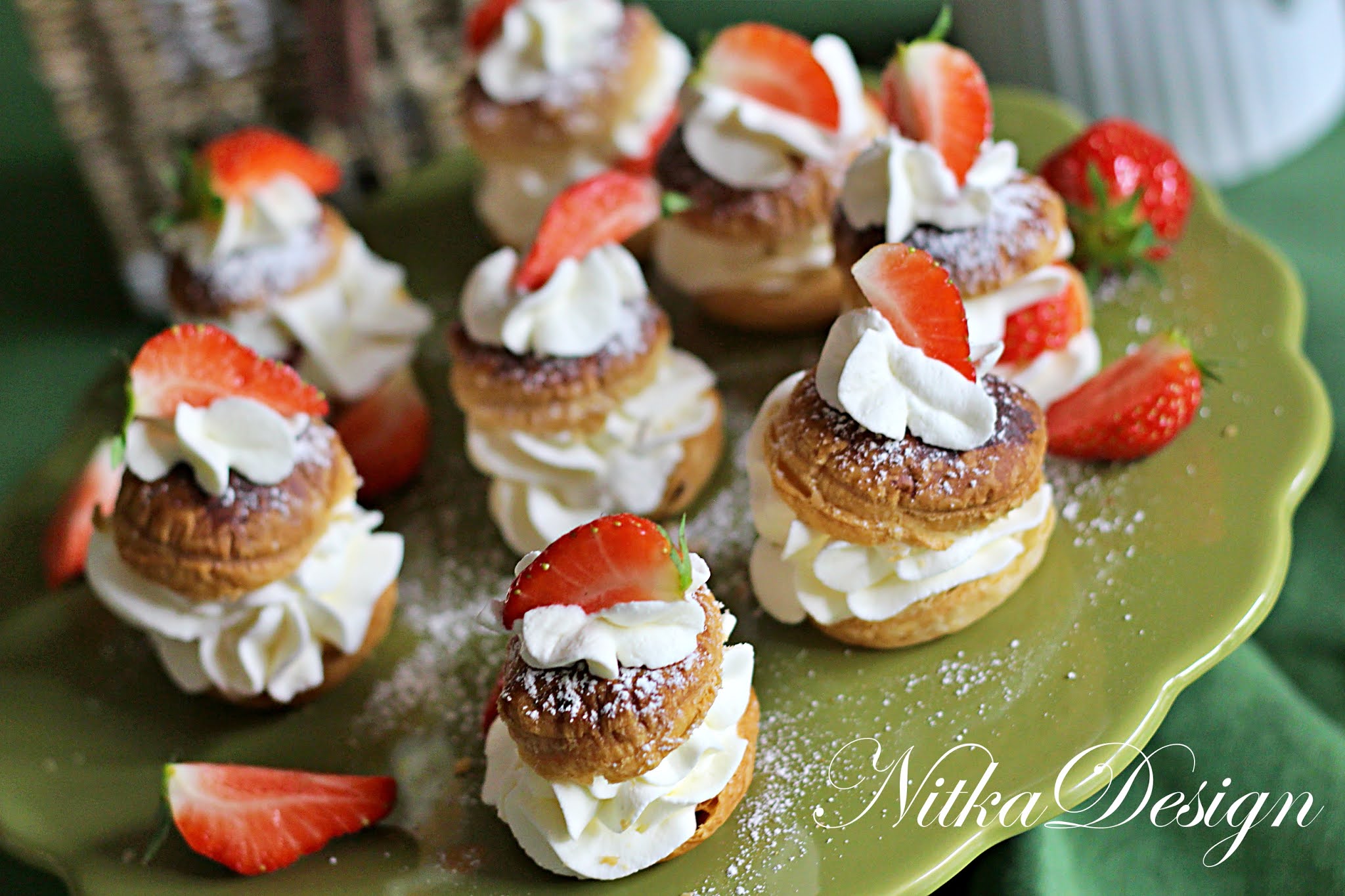 : Mini ptysie z ciasta francuskiego:-)