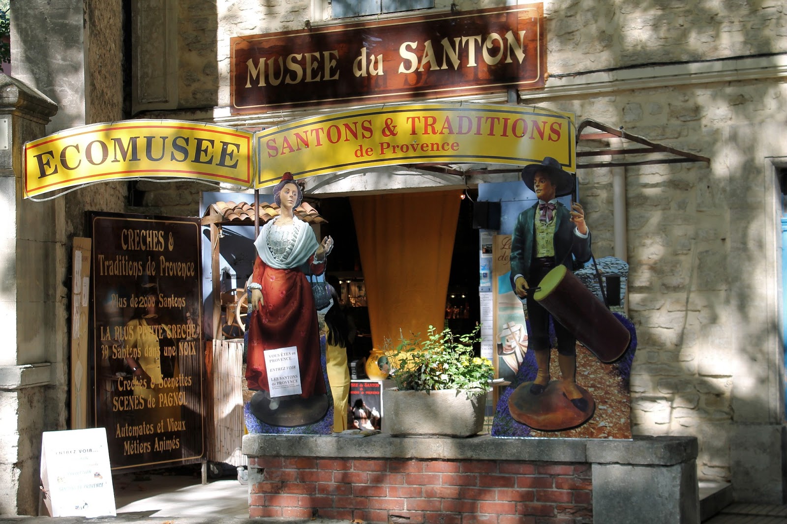 Sablet HOME - Your Home in Provence: The Secret of the Fontiane - at ...
