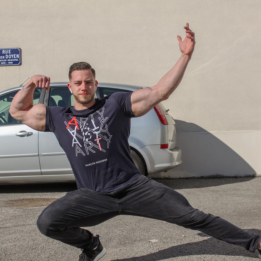 the beauty of male muscle: Gary