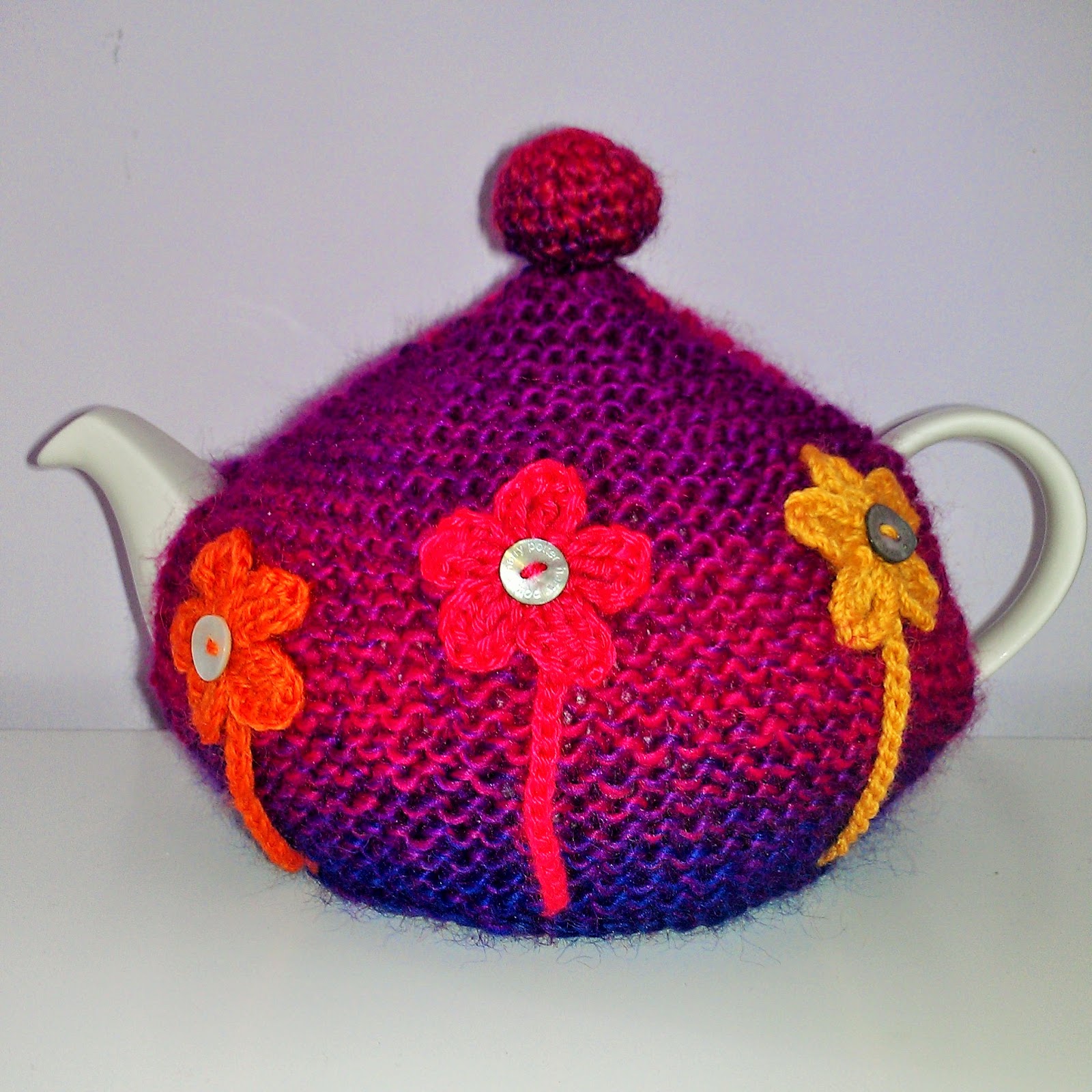 Craft a cure for cancer free tea cosy patterns: Basic knitted cosies