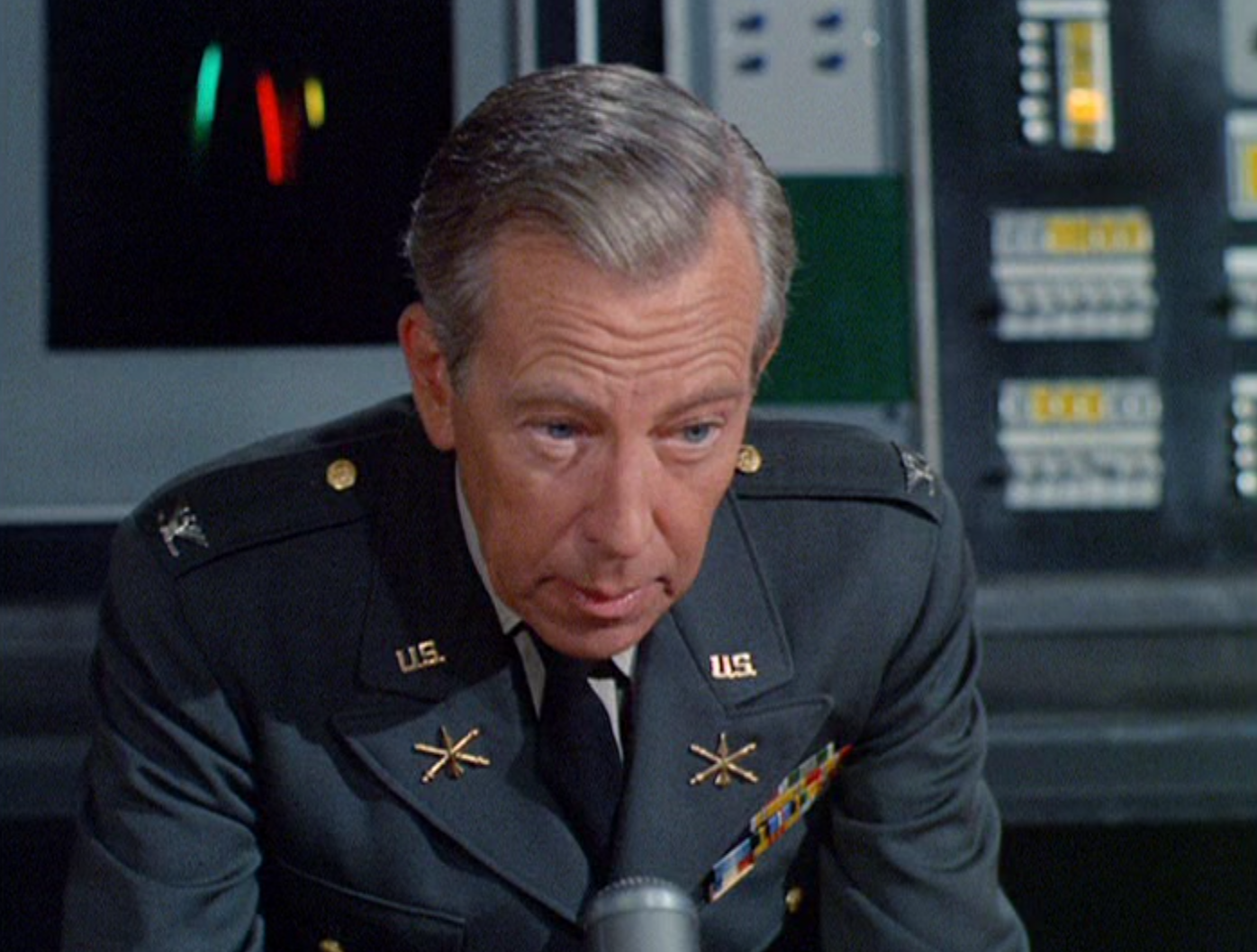 THE INVADERS: Episode 25: Dark Outpost - 10/24/67