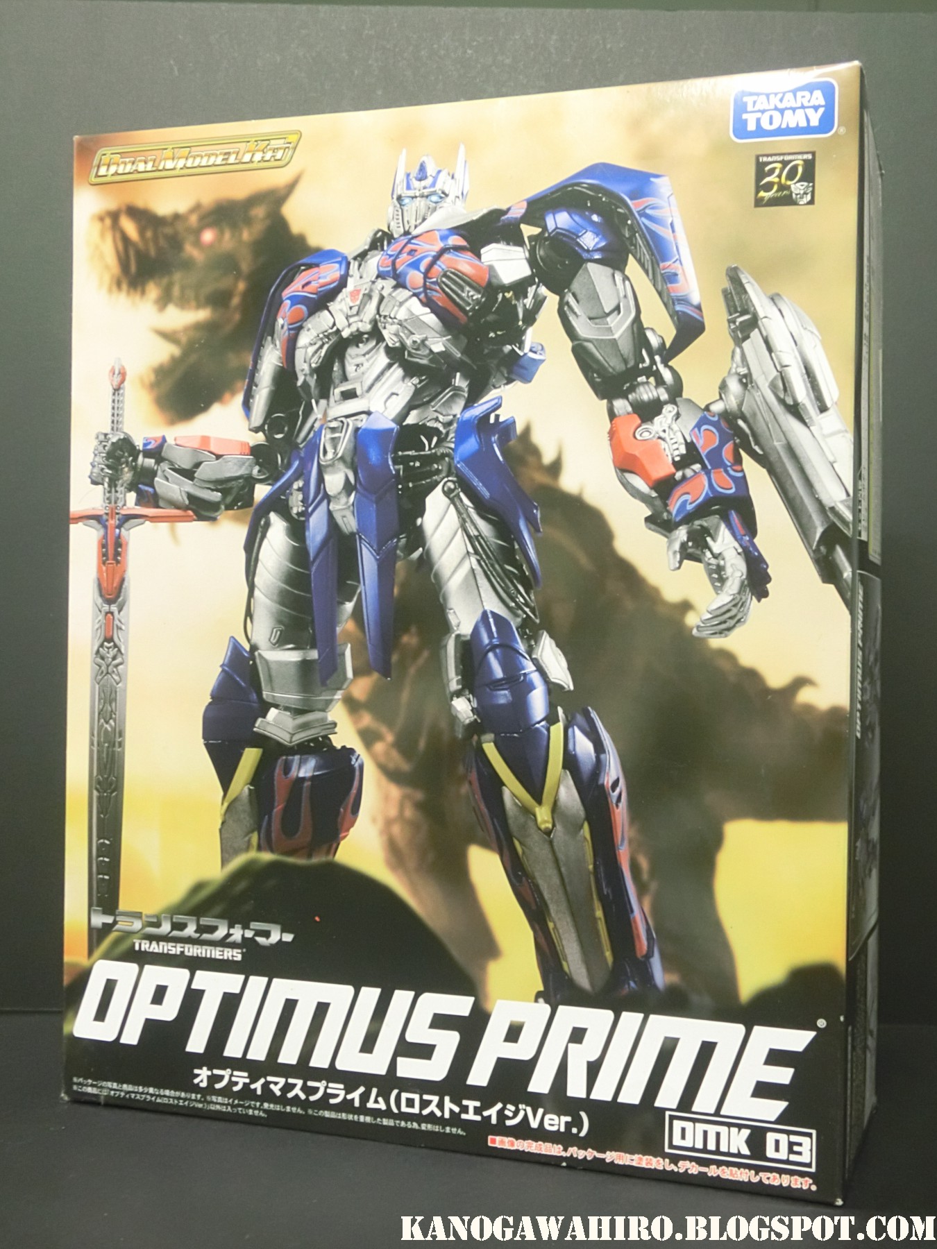 聯邦隊長のりょういき: 模型日記：Takara Tomy DMK-03 Optimus Prime（擎天柱）開箱