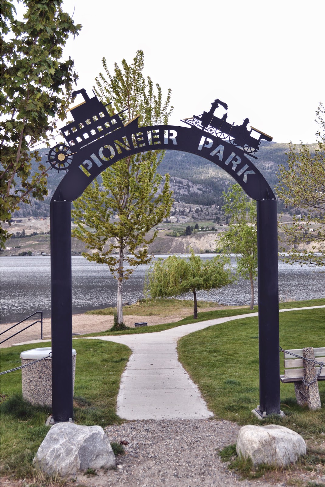 Footloose: On Wed. evening we drove to Kaleden just south of Penticton ...