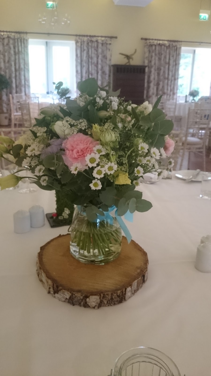 Sandra's Flower Studio.: Country style flowers at The Dower House Hotel