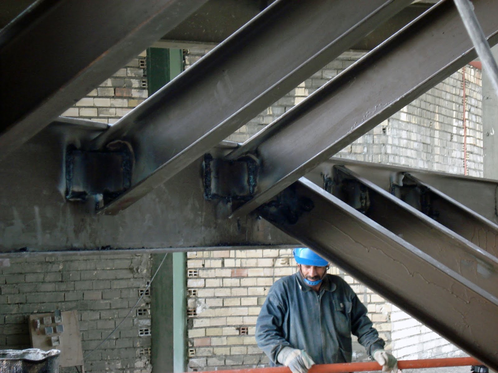 Samrand Abdi: Engineered steel construction