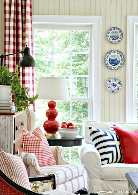 All About Vignettes: Mixing Patterns Using Big Bold Buffalo Checks