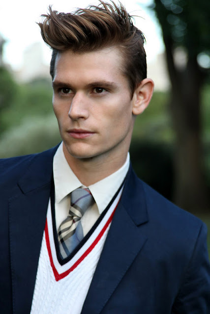 L'Homme du Jour: GARRETT RAU