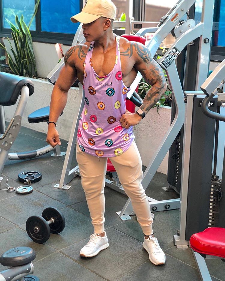 Muscle, Muscle, Muscle: Oscar Alonso 3