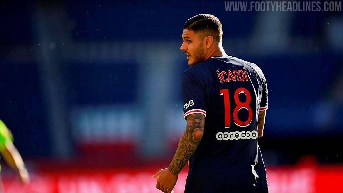 On Pitch: Paris Saint-Germain 20-21 Home Kit - Footy Headlines