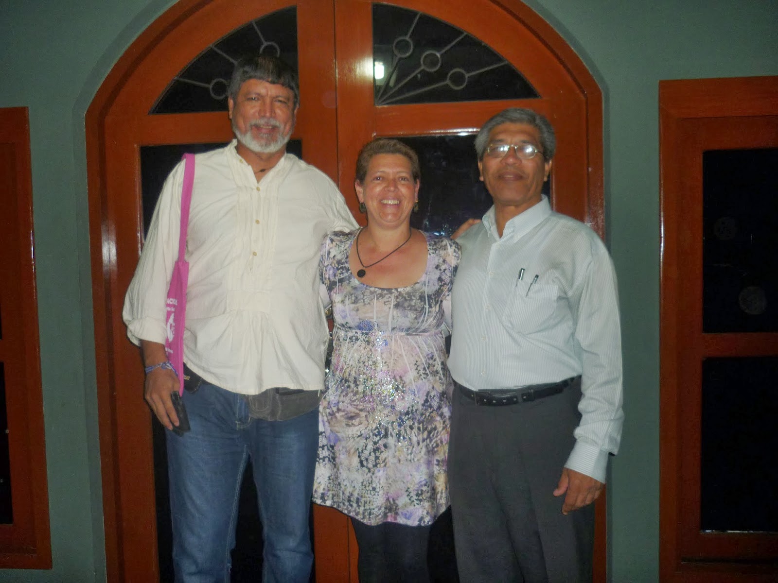 El Aguacate: Poema de Jaime Serrano Mena (Nicaragua)