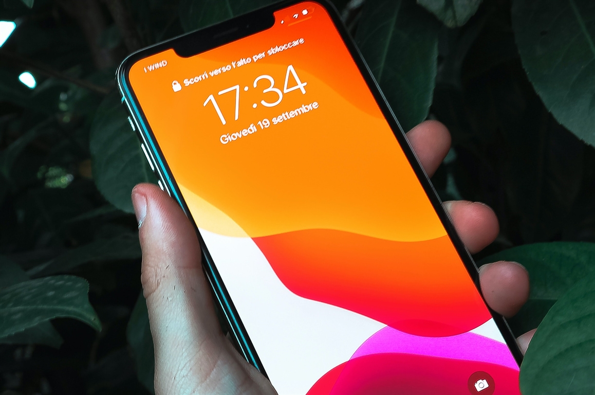 Penyebab dan Cara Mengatasi Layar iPhone Bergerak Sendiri saat Dicas ... Penyebab dan Cara Mengatasi Layar iPhone Bergerak Sendiri saat Dicas ...