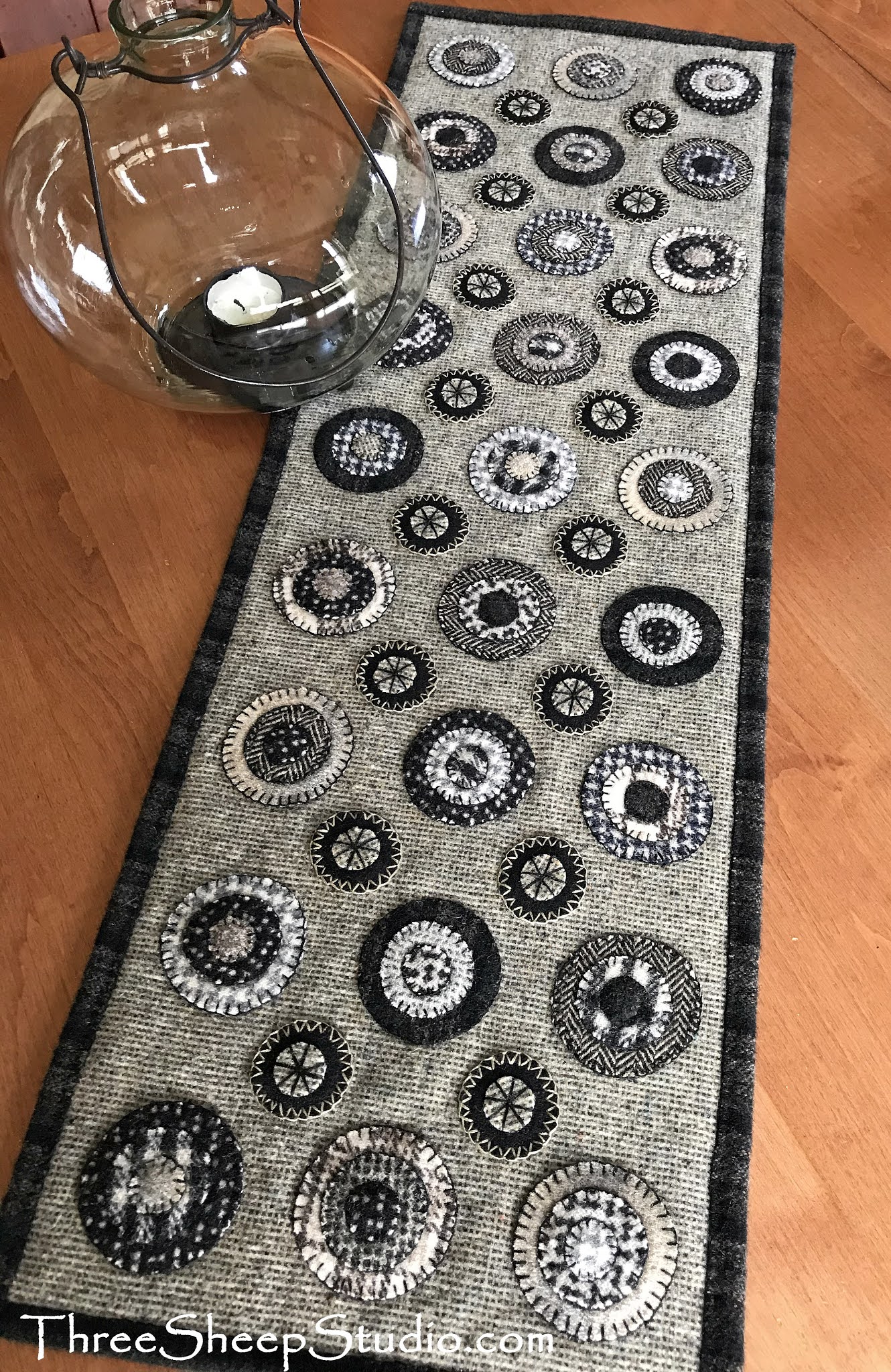 Three Sheep Studio: Wool Penny Rug Table Runner...