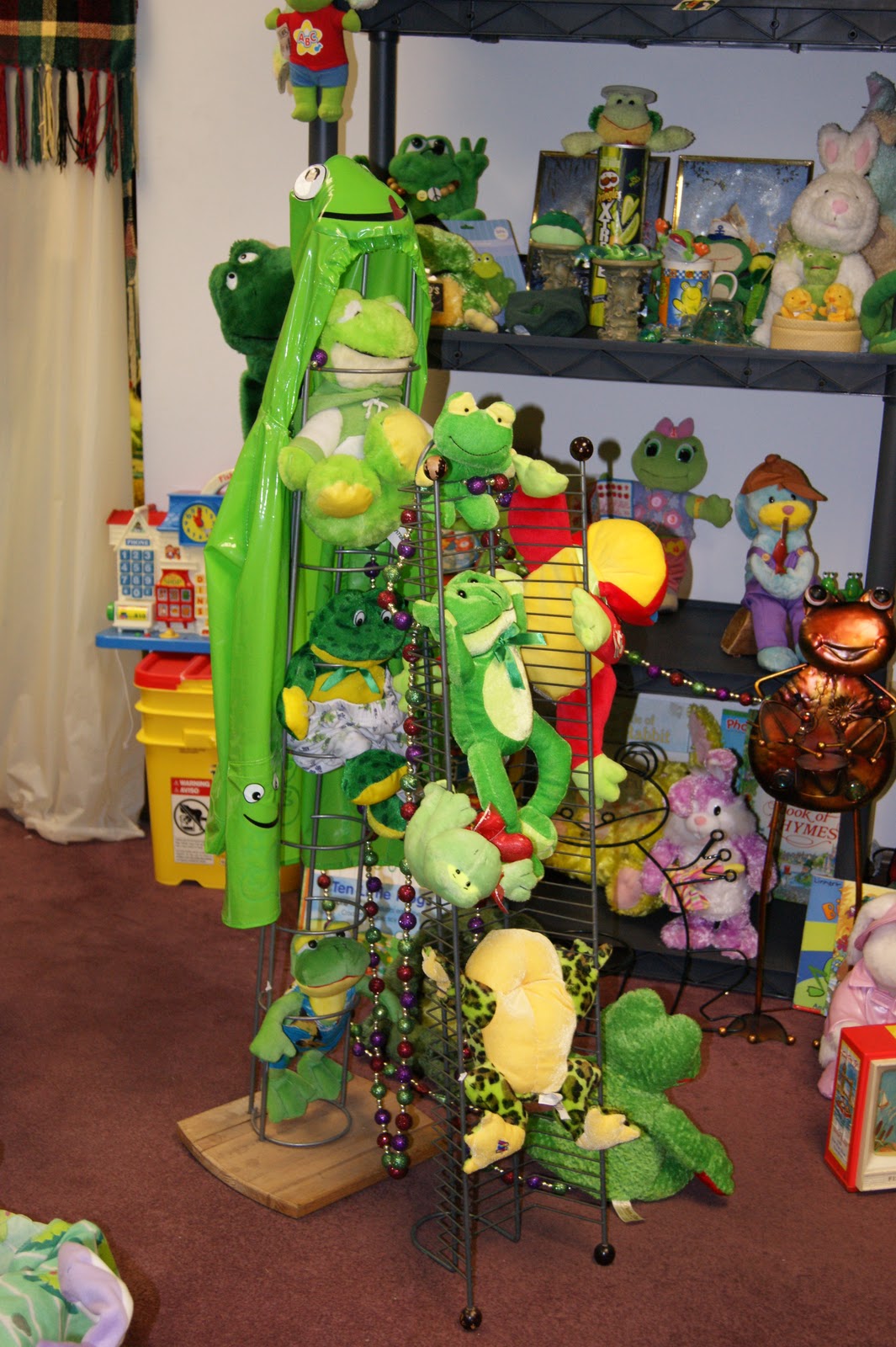 Krazy Kuehner Days: Museum to Frogtown.....