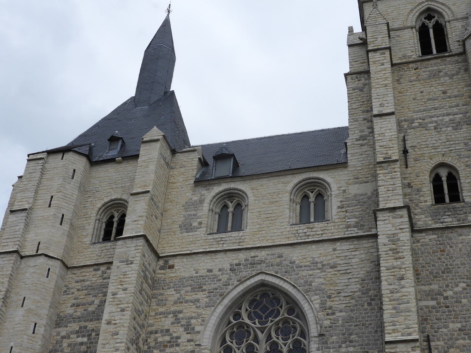 toon blogt: Zoutleeuw: Sint-Leonarduskerk - Sacramentstoren